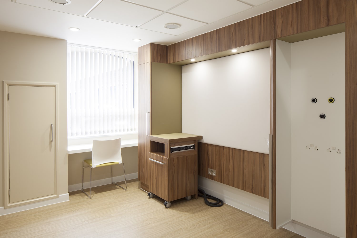 Private Hospital Wimbledon - Receptek - Healthcare