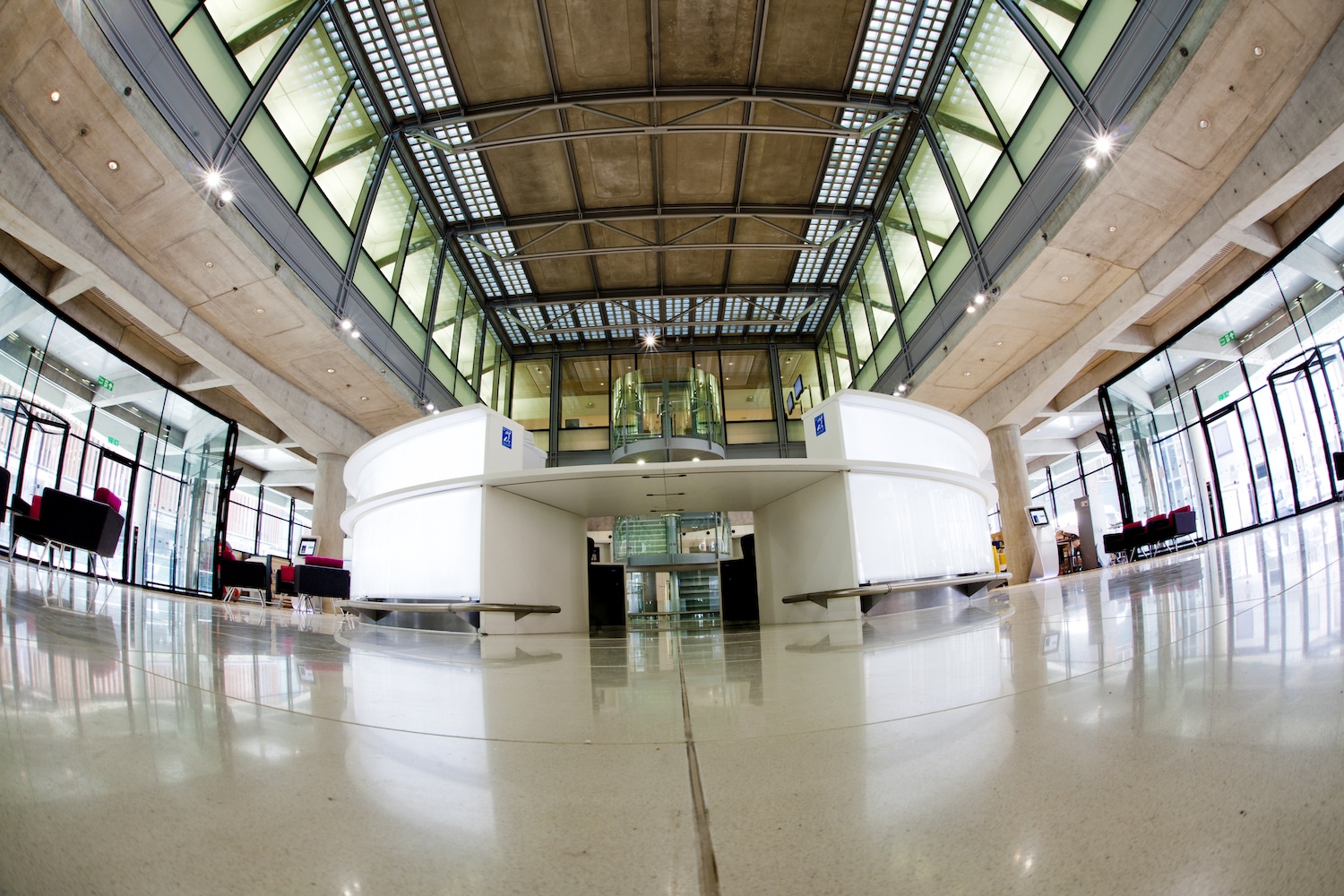 University College London Hospital Cancer Centre - Receptek